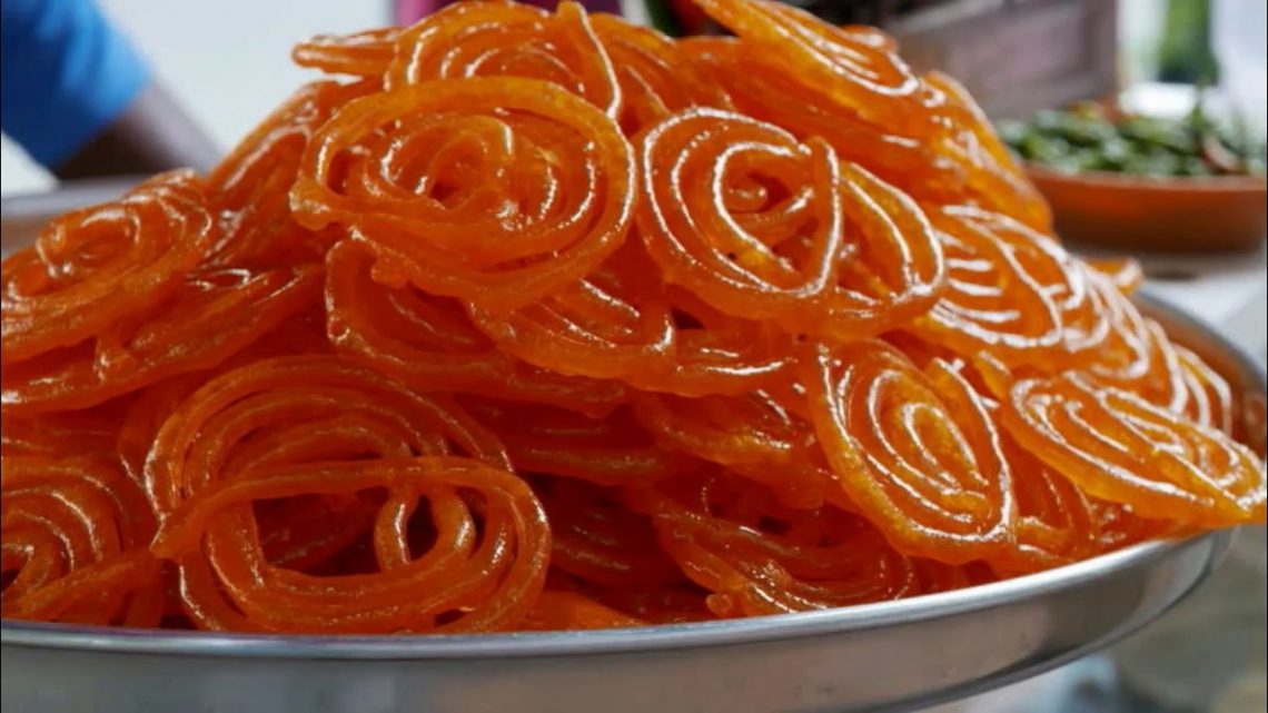 25 Absolutely Scrumptious Snacks For Rainy Days