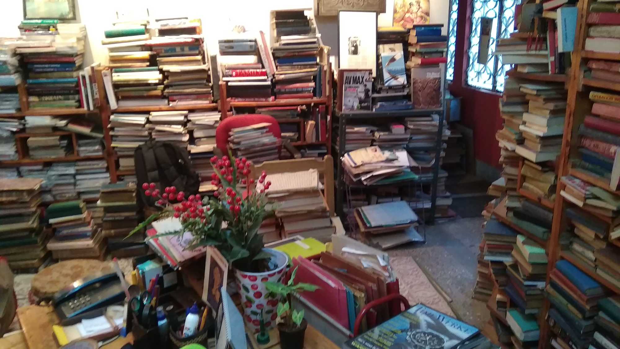 Bookstores In Bangalore All Bookworms Should Know About - Blog - Colive