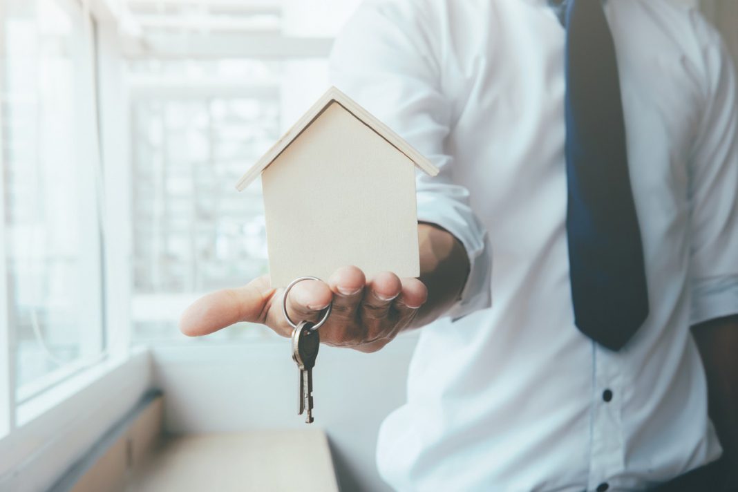 10 Great Tips on Negotiating Rent With Your Landlord - Blog - Colive