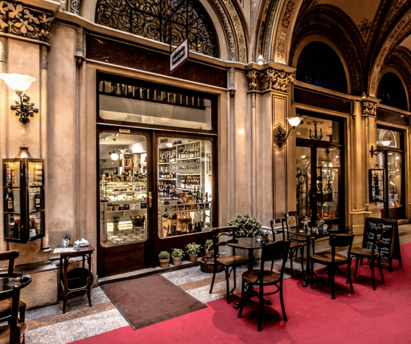 10 Places to Visit Pune's Top Cafes in 2024 - Blog - Colive